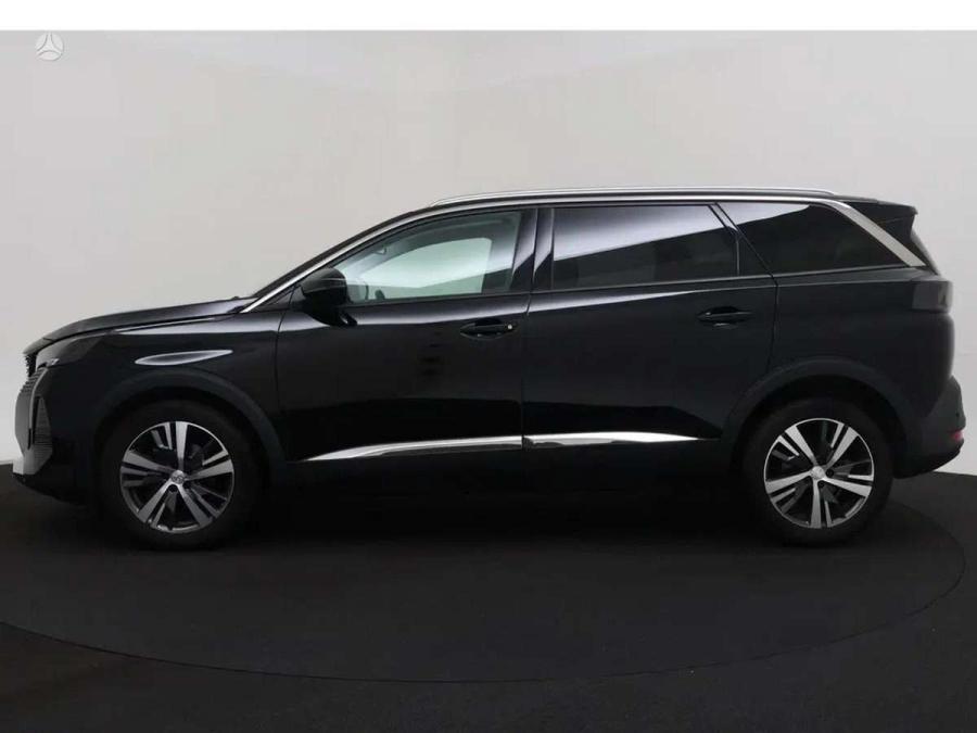 Black Peugeot 5008 2021 in Vilnius, with an engine capacity of 1.20 L and mileage of 162 thousand km for 17200 €, photo 6 on AUTOMOTO.COM.LV