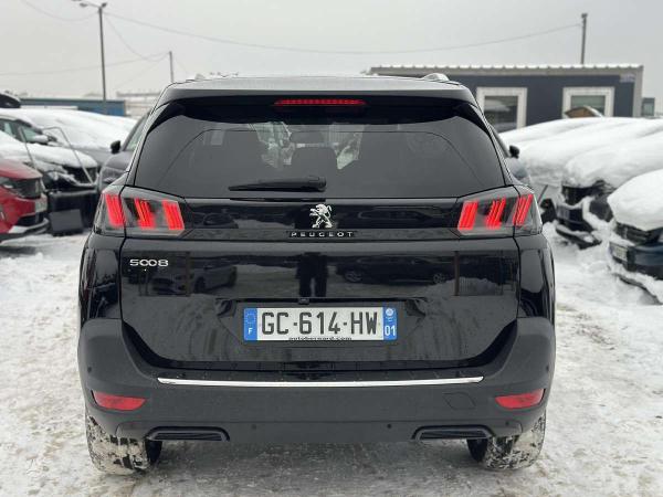 Black Peugeot 5008 2021 in Vilnius, with an engine capacity of 1.50 L and mileage of 136 thousand km for 16697 €, photo 6 on AUTOMOTO.COM.LV