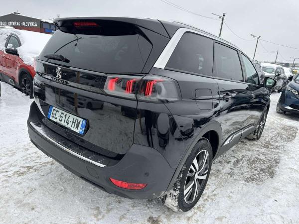 Black Peugeot 5008 2021 in Vilnius, with an engine capacity of 1.50 L and mileage of 136 thousand km for 16697 €, photo 7 on AUTOMOTO.COM.LV