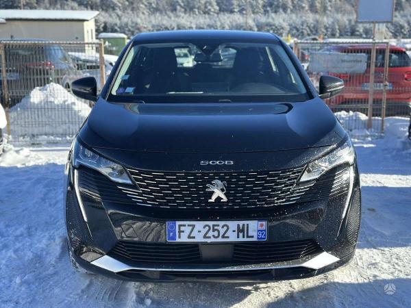 Melns Peugeot 5008 2021 Viļņa, ar dzinēja tilpumu 1.20 L un nobraukumu 131 tūkst. km par 14277 €, foto 2 vietnē AUTOMOTO.COM.LV