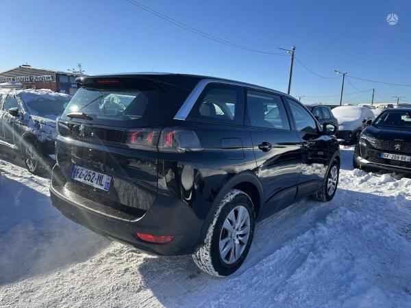 Melns Peugeot 5008 2021 Viļņa, ar dzinēja tilpumu 1.20 L un nobraukumu 131 tūkst. km par 14277 €, foto 5 vietnē AUTOMOTO.COM.LV
