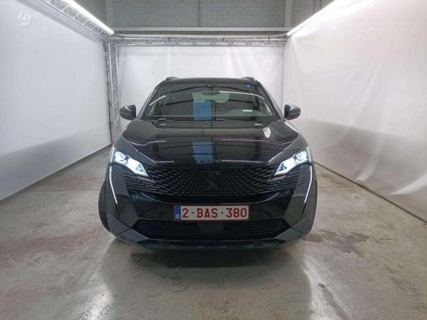 Black Peugeot 5008 2021 in Kaunas, with an engine capacity of 1.50 L and mileage of 142 thousand km for 21538 €, photo 1 on AUTOMOTO.COM.LV