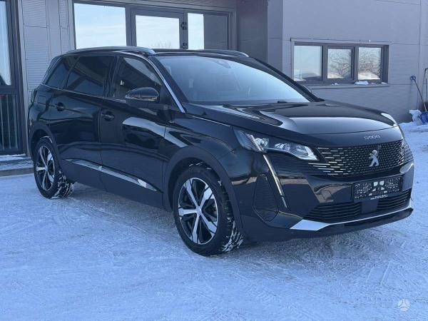 Black Peugeot 5008 2021 in Siauliai, with an engine capacity of 1.50 L and mileage of 158 thousand km for 18138 €, photo 2 on AUTOMOTO.COM.LV