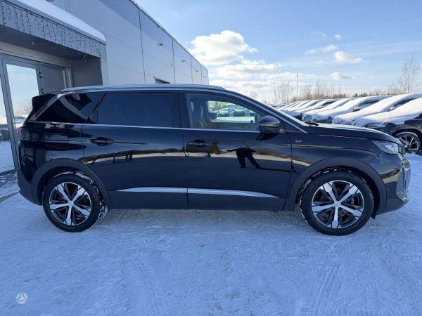 Black Peugeot 5008 2021 in Siauliai, with an engine capacity of 1.50 L and mileage of 158 thousand km for 18138 €, photo 3 on AUTOMOTO.COM.LV