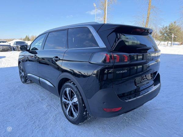 Black Peugeot 5008 2021 in Siauliai, with an engine capacity of 1.50 L and mileage of 158 thousand km for 18138 €, photo 8 on AUTOMOTO.COM.LV