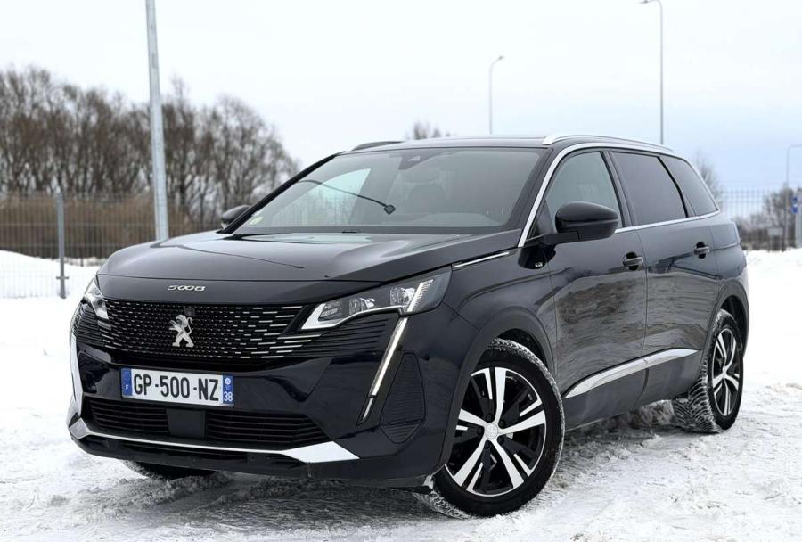 Black Peugeot 5008 2021 in Taurage, with an engine capacity of 2.00 L and mileage of 232 thousand km for 16500 €, photo 1 on AUTOMOTO.COM.LV