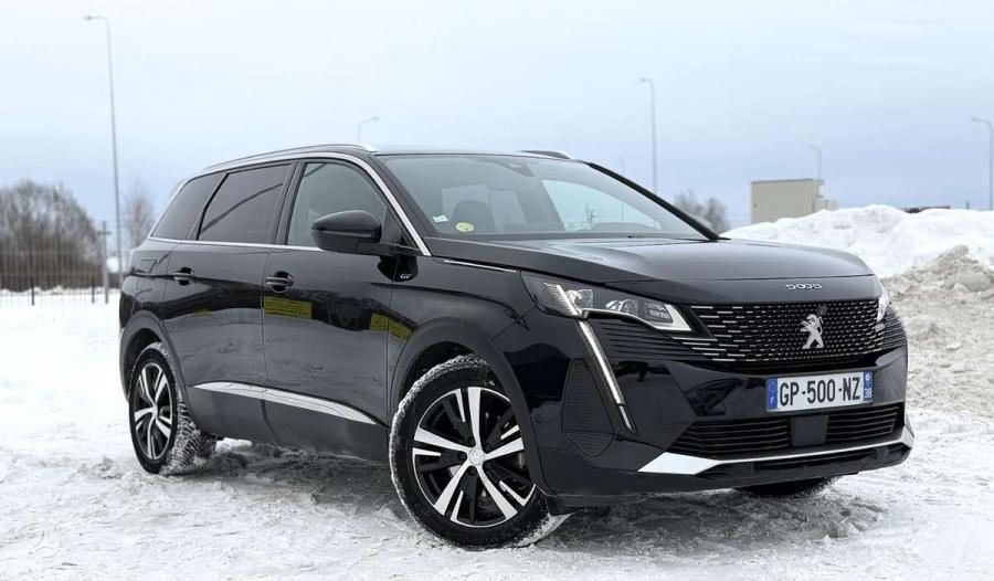 Black Peugeot 5008 2021 in Taurage, with an engine capacity of 2.00 L and mileage of 232 thousand km for 16500 €, photo 2 on AUTOMOTO.COM.LV