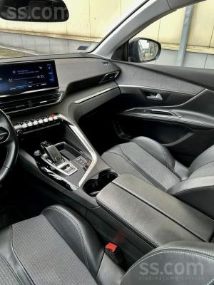 Black Peugeot 5008 2021 in Riga, with an engine capacity of 1.50 L and mileage of 83 thousand km for 18990 €, photo 8 on AUTOMOTO.COM.LV