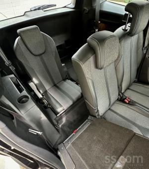 Black Peugeot 5008 2021 in Riga, with an engine capacity of 1.50 L and mileage of 83 thousand km for 18990 €, photo 10 on AUTOMOTO.COM.LV