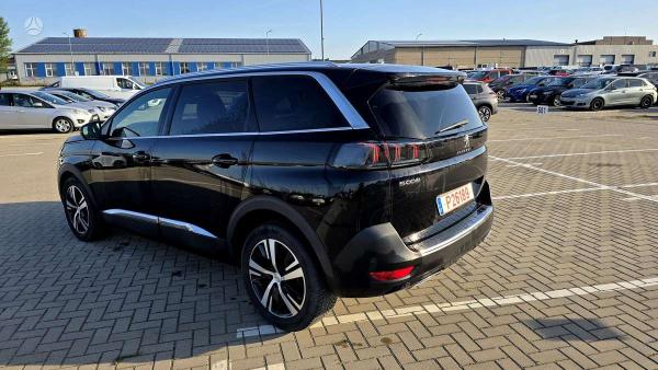 Melns Peugeot 5008 2021 Tauragė, ar dzinēja tilpumu 1.20 L un nobraukumu 158 tūkst. km par 15730 €, foto 7 vietnē AUTOMOTO.COM.LV