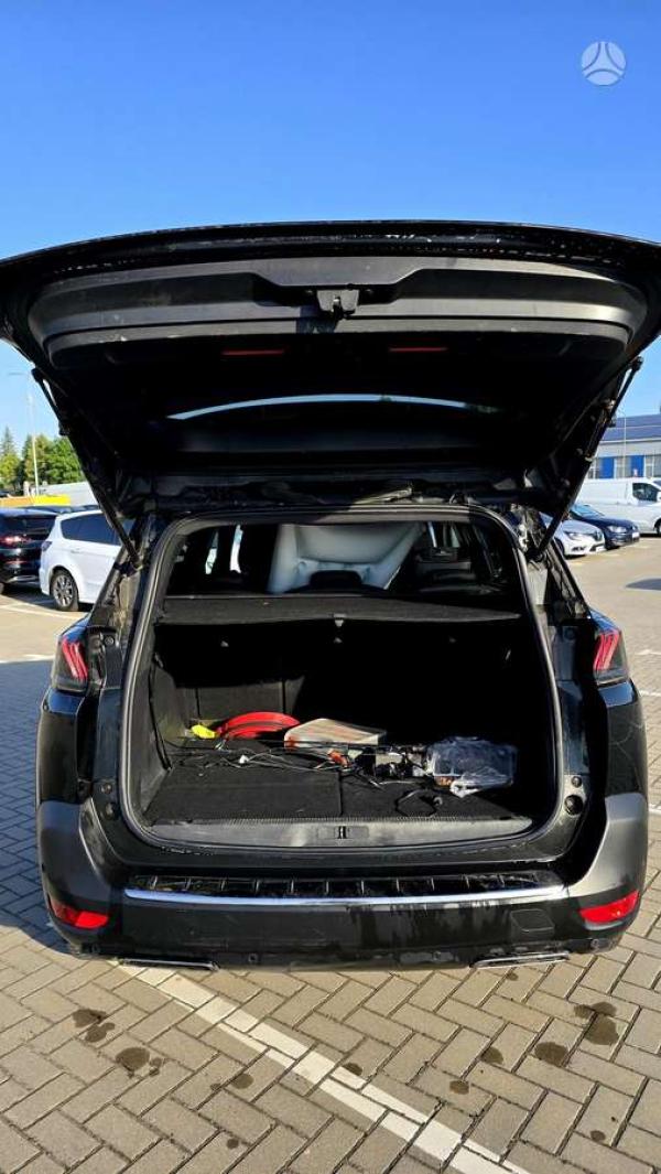 Melns Peugeot 5008 2021 Tauragė, ar dzinēja tilpumu 1.20 L un nobraukumu 158 tūkst. km par 15730 €, foto 10 vietnē AUTOMOTO.COM.LV