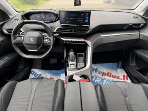 Black Peugeot 5008 2021 in Kaunas, with an engine capacity of 1.20 L and mileage of 151 thousand km for 15300 €, photo 3 on AUTOMOTO.COM.LV