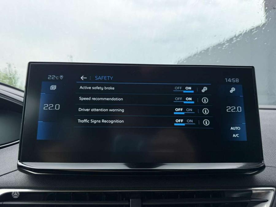 Black Peugeot 5008 2021 in Kaunas, with an engine capacity of 1.20 L and mileage of 151 thousand km for 15300 €, photo 29 on AUTOMOTO.COM.LV