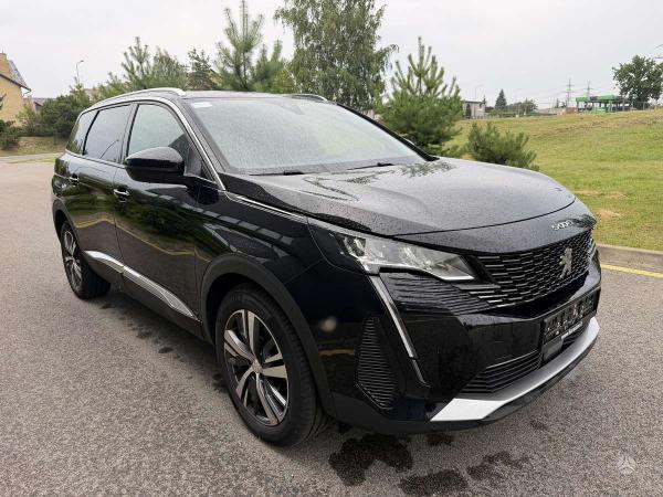 Black Peugeot 5008 2021 in Kaunas, with an engine capacity of 1.20 L and mileage of 151 thousand km for 15300 €, photo 5 on AUTOMOTO.COM.LV
