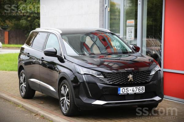 Black Peugeot 5008 2021 in Riga, with an engine capacity of 1.50 L and mileage of 97 thousand km for 18995 €, photo 5 on AUTOMOTO.COM.LV