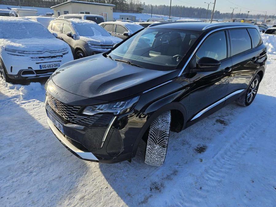 Black Peugeot 5008 2022 in Vilnius, with an engine capacity of 1.20 L and mileage of 134 thousand km for 16698 €, photo 3 on AUTOMOTO.COM.LV
