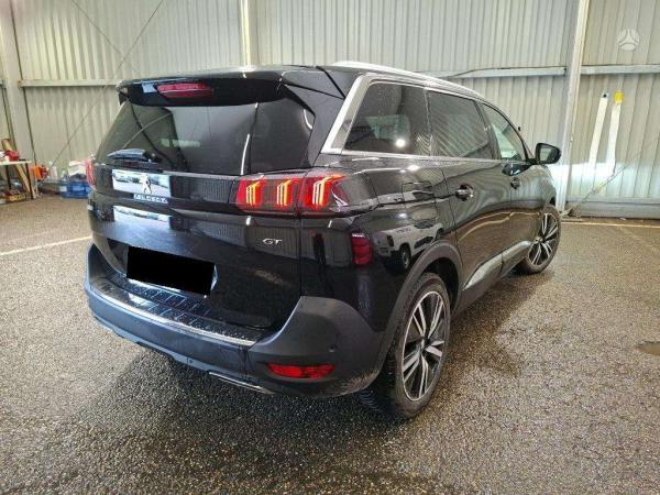 Black Peugeot 5008 2022 in Vilnius, with an engine capacity of 1.50 L and mileage of 109 thousand km for 22869 €, photo 2 on AUTOMOTO.COM.LV