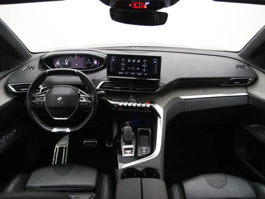 Black Peugeot 5008 2022 in Vilnius, with an engine capacity of 1.50 L and mileage of 180 thousand km for 19599 €, photo 3 on AUTOMOTO.COM.LV