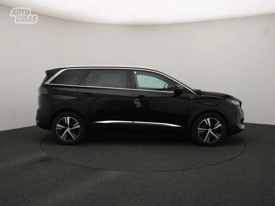 Black Peugeot 5008 2022 in Vilnius, with an engine capacity of 1.50 L and mileage of 180 thousand km for 19599 €, photo 10 on AUTOMOTO.COM.LV