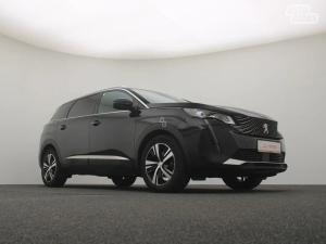 Black Peugeot 5008 2022 in Vilnius, with an engine capacity of 1.50 L and mileage of 180 thousand km for 19599 €, photo 12 on AUTOMOTO.COM.LV