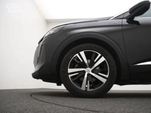 Black Peugeot 5008 2022 in Vilnius, with an engine capacity of 1.50 L and mileage of 180 thousand km for 19599 €, photo 29 on AUTOMOTO.COM.LV
