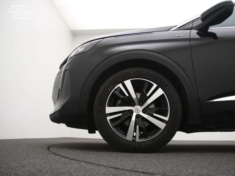 Black Peugeot 5008 2022 in Vilnius, with an engine capacity of 1.50 L and mileage of 180 thousand km for 19599 €, photo 29 on AUTOMOTO.COM.LV