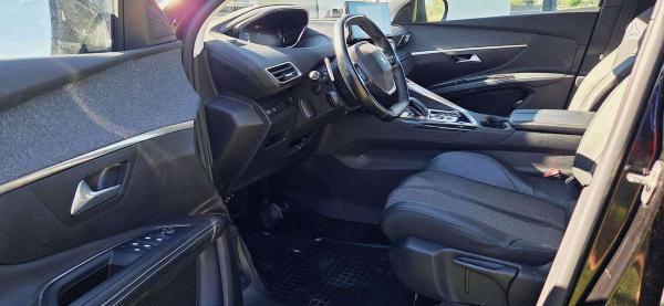 Black Peugeot 5008 2022 in Marijampole, with an engine capacity of 1.50 L and mileage of 150 thousand km for 17999 €, photo 3 on AUTOMOTO.COM.LV