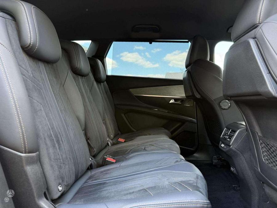 Melns Peugeot 5008 2022 Viļņa, ar dzinēja tilpumu 1.60 L un nobraukumu 181 tūkst. km par 19990 €, foto 22 vietnē AUTOMOTO.COM.LV
