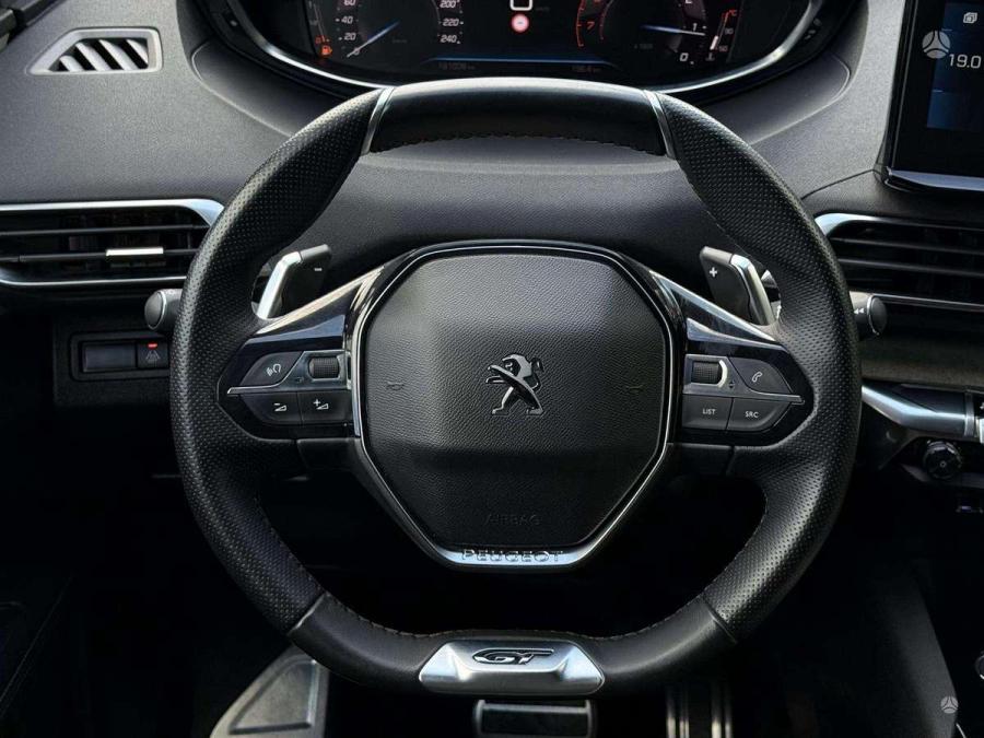 Melns Peugeot 5008 2022 Viļņa, ar dzinēja tilpumu 1.60 L un nobraukumu 181 tūkst. km par 19990 €, foto 26 vietnē AUTOMOTO.COM.LV