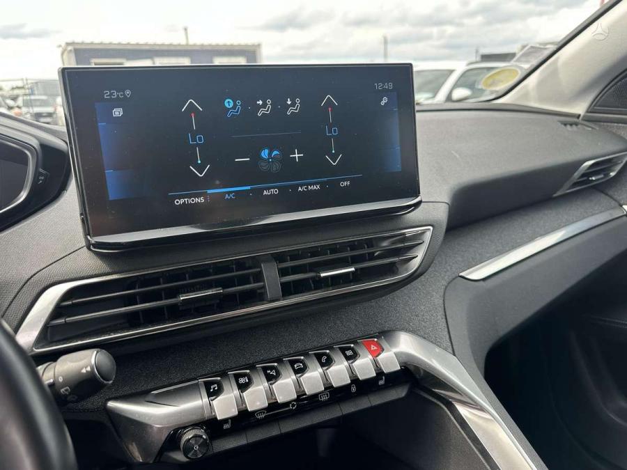 Melns Peugeot 5008 2022 Viļņa, ar dzinēja tilpumu 1.50 L un nobraukumu 158 tūkst. km par 15487 €, foto 18 vietnē AUTOMOTO.COM.LV