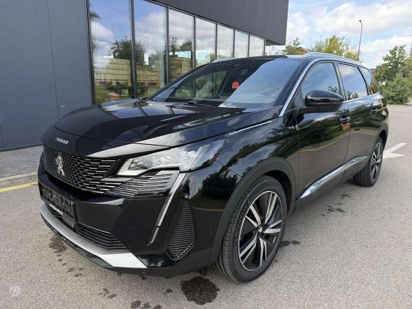 Black Peugeot 5008 2022 in Kaunas, with an engine capacity of 1.60 L and mileage of 198 thousand km for 19500 €, photo 1 on AUTOMOTO.COM.LV