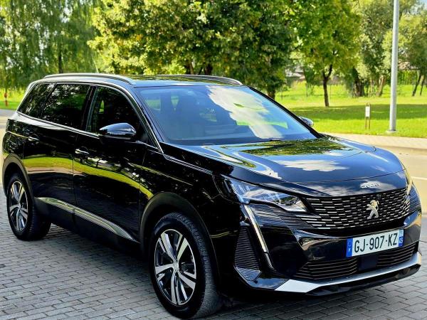 Black Peugeot 5008 2022 in Taurage, with an engine capacity of 1.50 L and mileage of 205 thousand km for 15500 €, photo 4 on AUTOMOTO.COM.LV