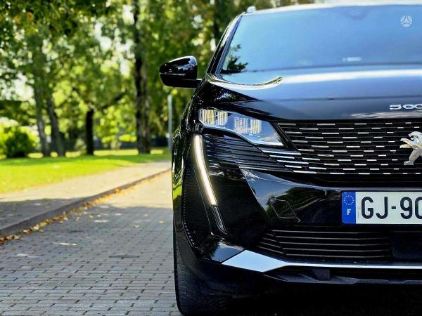 Black Peugeot 5008 2022 in Taurage, with an engine capacity of 1.50 L and mileage of 205 thousand km for 15500 €, photo 10 on AUTOMOTO.COM.LV