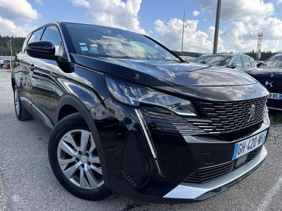 Black Peugeot 5008 2022 in Vilnius, with an engine capacity of 1.20 L and mileage of 172 thousand km for 13914 €, photo 4 on AUTOMOTO.COM.LV