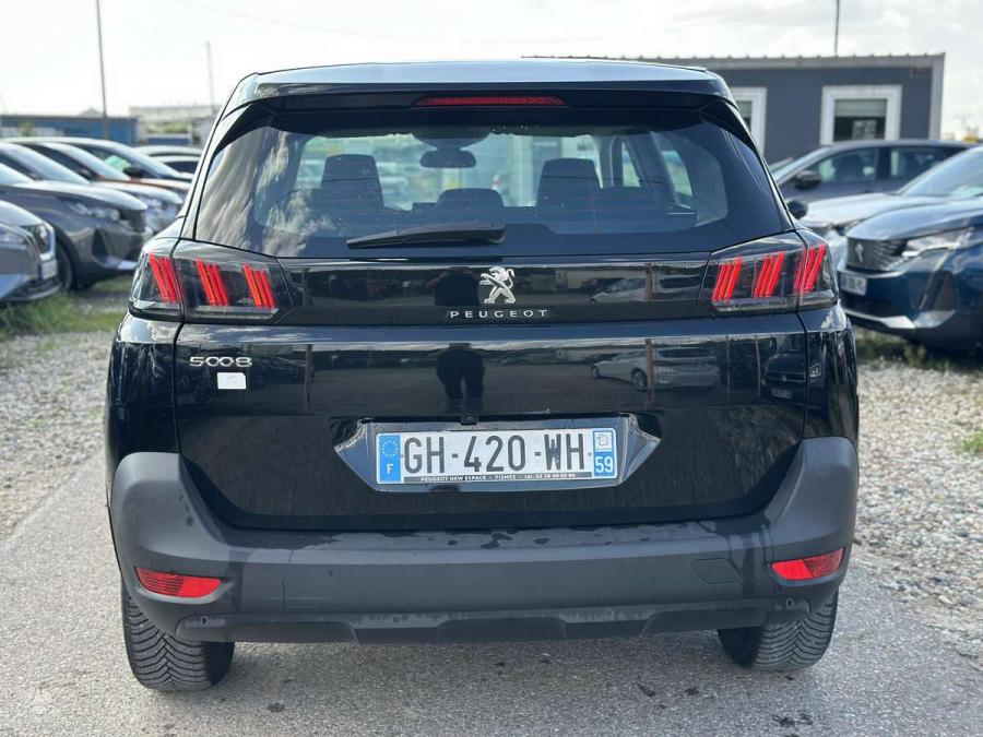 Black Peugeot 5008 2022 in Vilnius, with an engine capacity of 1.20 L and mileage of 172 thousand km for 13914 €, photo 6 on AUTOMOTO.COM.LV