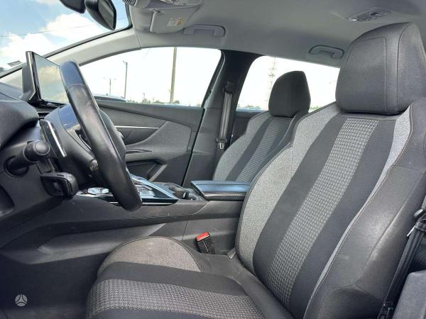 Melns Peugeot 5008 2022 Viļņa, ar dzinēja tilpumu 1.20 L un nobraukumu 172 tūkst. km par 13914 €, foto 10 vietnē AUTOMOTO.COM.LV