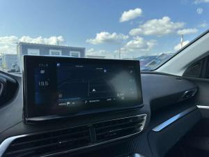 Black Peugeot 5008 2022 in Vilnius, with an engine capacity of 1.20 L and mileage of 172 thousand km for 13914 €, photo 13 on AUTOMOTO.COM.LV