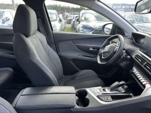 Black Peugeot 5008 2022 in Vilnius, with an engine capacity of 1.20 L and mileage of 172 thousand km for 13914 €, photo 18 on AUTOMOTO.COM.LV