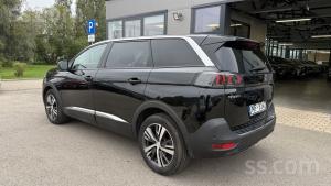 Melns Peugeot 5008 2022 Rīga, ar dzinēja tilpumu 1.50 L un nobraukumu 80 tūkst. km par 19900 €, foto 4 vietnē AUTOMOTO.COM.LV