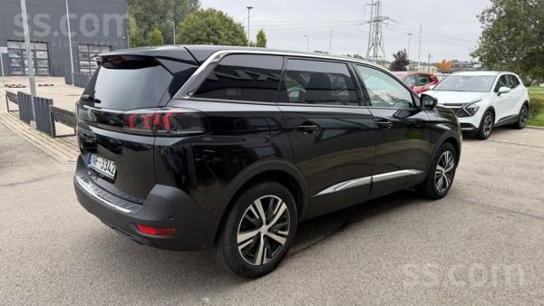 Melns Peugeot 5008 2022 Rīga, ar dzinēja tilpumu 1.50 L un nobraukumu 80 tūkst. km par 19900 €, foto 6 vietnē AUTOMOTO.COM.LV