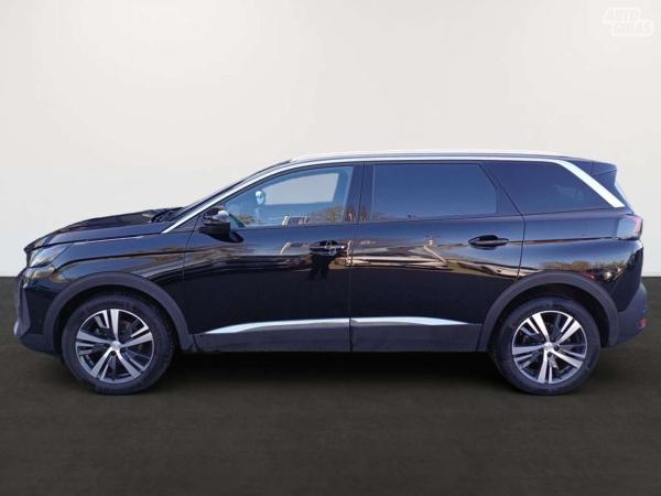 Black Peugeot 5008 2023 in Kaunas, with an engine capacity of 1.20 L and mileage of 15 thousand km for 26499 €, photo 6 on AUTOMOTO.COM.LV