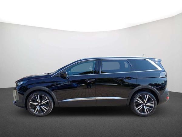 Black Peugeot 5008 2023 in Kaunas, with an engine capacity of 1.20 L and mileage of 50 thousand km for 28147 €, photo 6 on AUTOMOTO.COM.LV