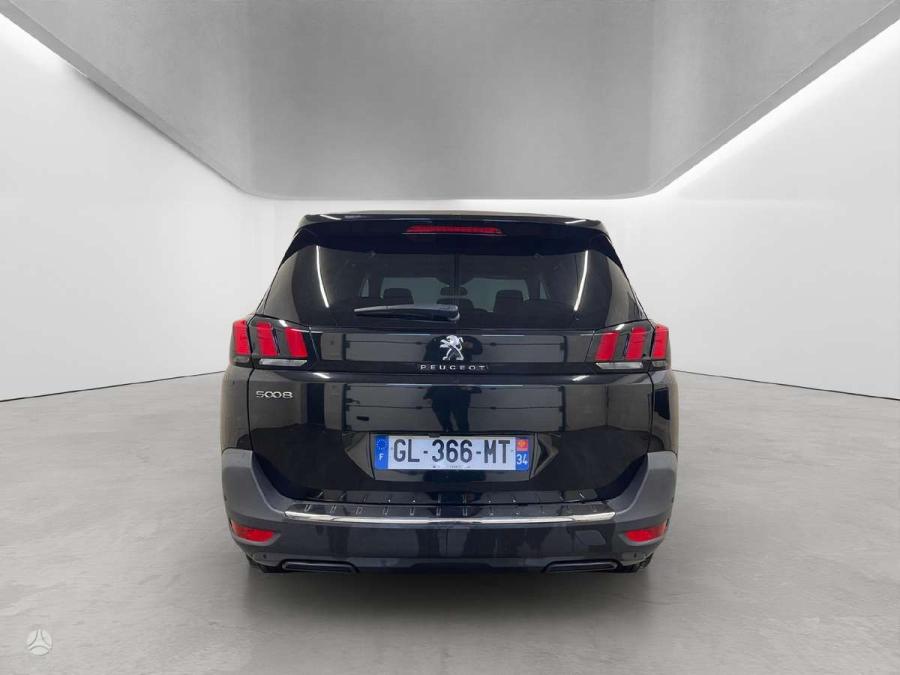 Black Peugeot 5008 2023 in Marijampole, with an engine capacity of 1.20 L and mileage of 152 thousand km for 16396 €, photo 5 on AUTOMOTO.COM.LV