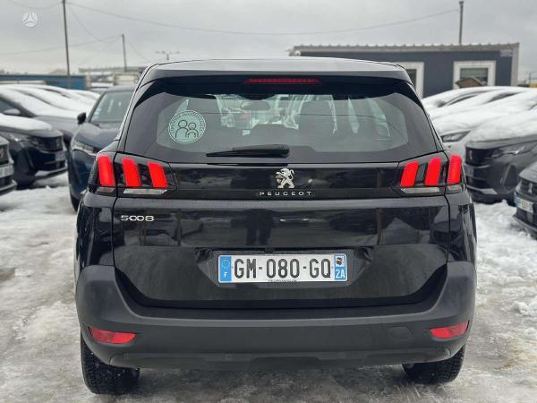 Melns Peugeot 5008 2023 Viļņa, ar dzinēja tilpumu 1.20 L un nobraukumu 146 tūkst. km par 14519 €, foto 5 vietnē AUTOMOTO.COM.LV
