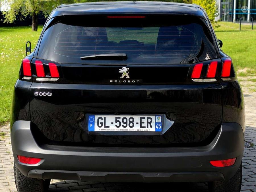 Black Peugeot 5008 2023 in Taurage, with an engine capacity of 1.50 L and mileage of 189 thousand km for 14800 €, photo 7 on AUTOMOTO.COM.LV