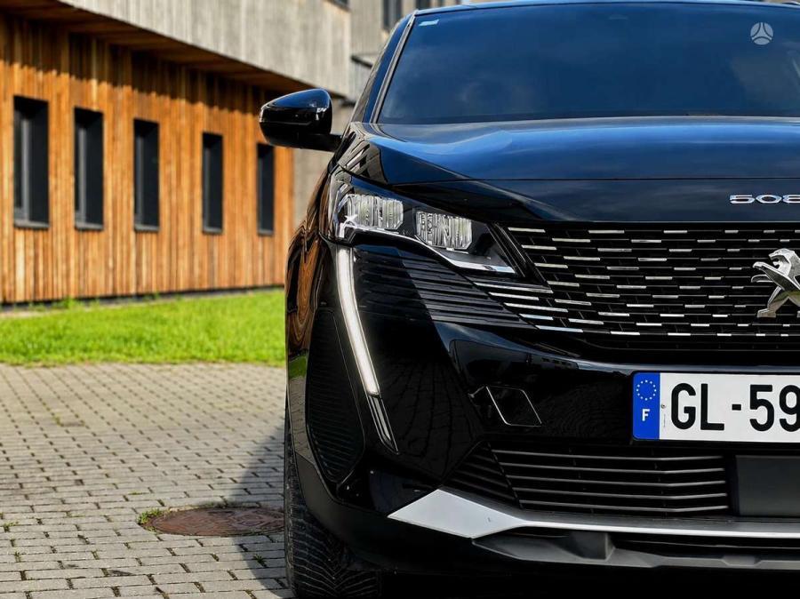 Black Peugeot 5008 2023 in Taurage, with an engine capacity of 1.50 L and mileage of 189 thousand km for 14800 €, photo 10 on AUTOMOTO.COM.LV