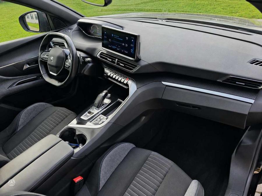 Melns Peugeot 5008 2023 Tauragė, ar dzinēja tilpumu 1.50 L un nobraukumu 189 tūkst. km par 14800 €, foto 23 vietnē AUTOMOTO.COM.LV