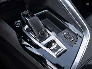 Melns Peugeot 5008 2023 Tauragė, ar dzinēja tilpumu 1.50 L un nobraukumu 189 tūkst. km par 14800 €, foto 30 vietnē AUTOMOTO.COM.LV