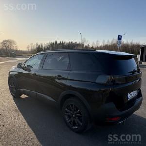 Черный Пежо 5008 2023 в Резекне, объемом двигателя 1.50 л и пробегом 81 тыс. км за 25500 €, фото 5 на AUTOMOTO.COM.LV