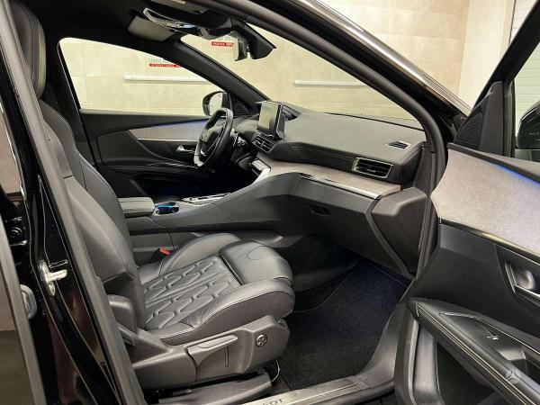 Melns Peugeot 5008 2023 Marijampole, ar dzinēja tilpumu 1.20 L un nobraukumu 80 tūkst. km par 20328 €, foto 9 vietnē AUTOMOTO.COM.LV